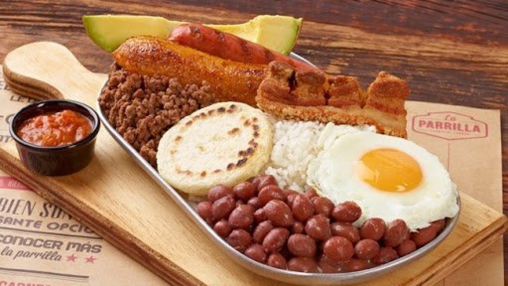 La bandeja paisa, de Colombia al paladar - AulaNews